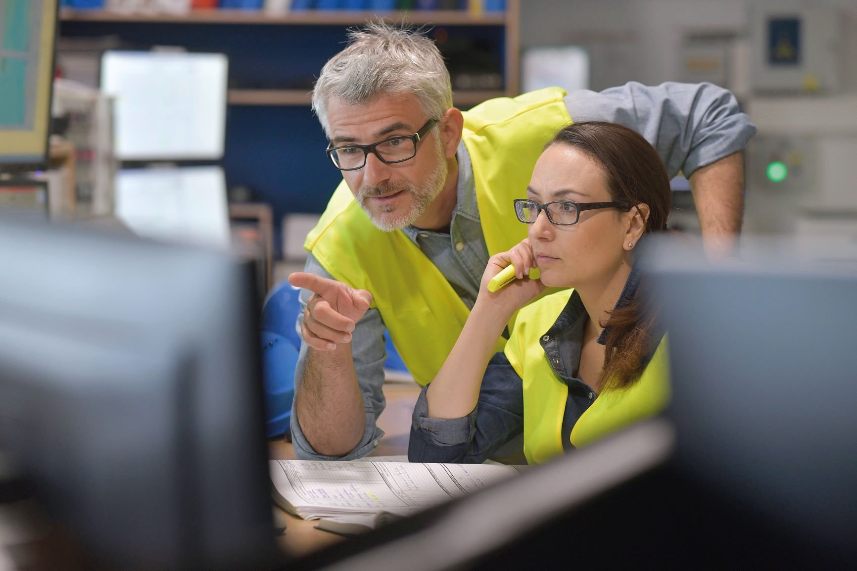 Solutions - Solutions offering - Fleet Controller Software | Logisnext ...